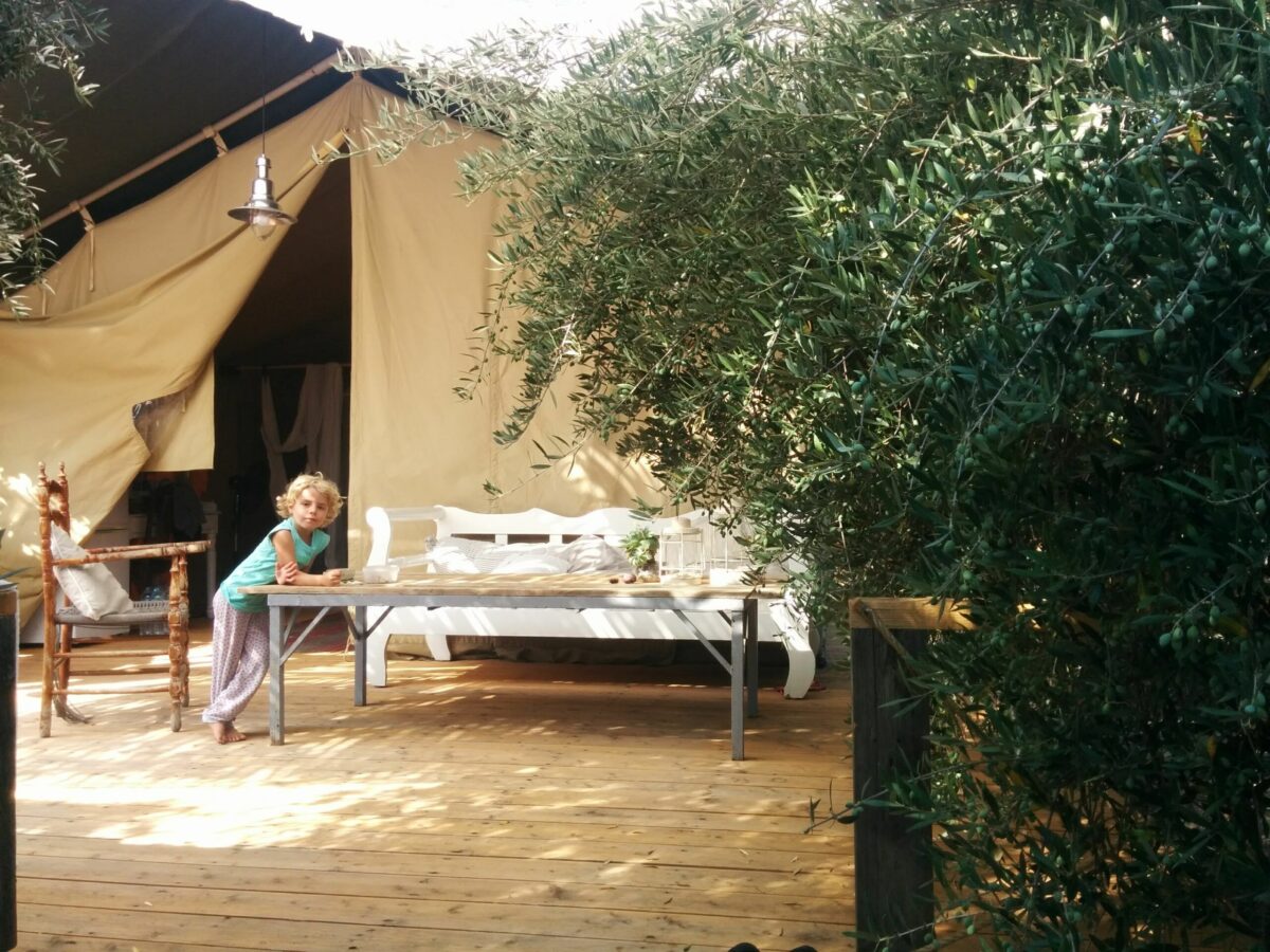 Glamping in Greece for families. A review of glamping in Greece with kids.
